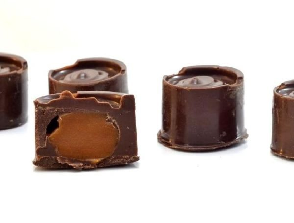 Bombones rellenos de dulce de leche (cajeta, arequipe, manjar)